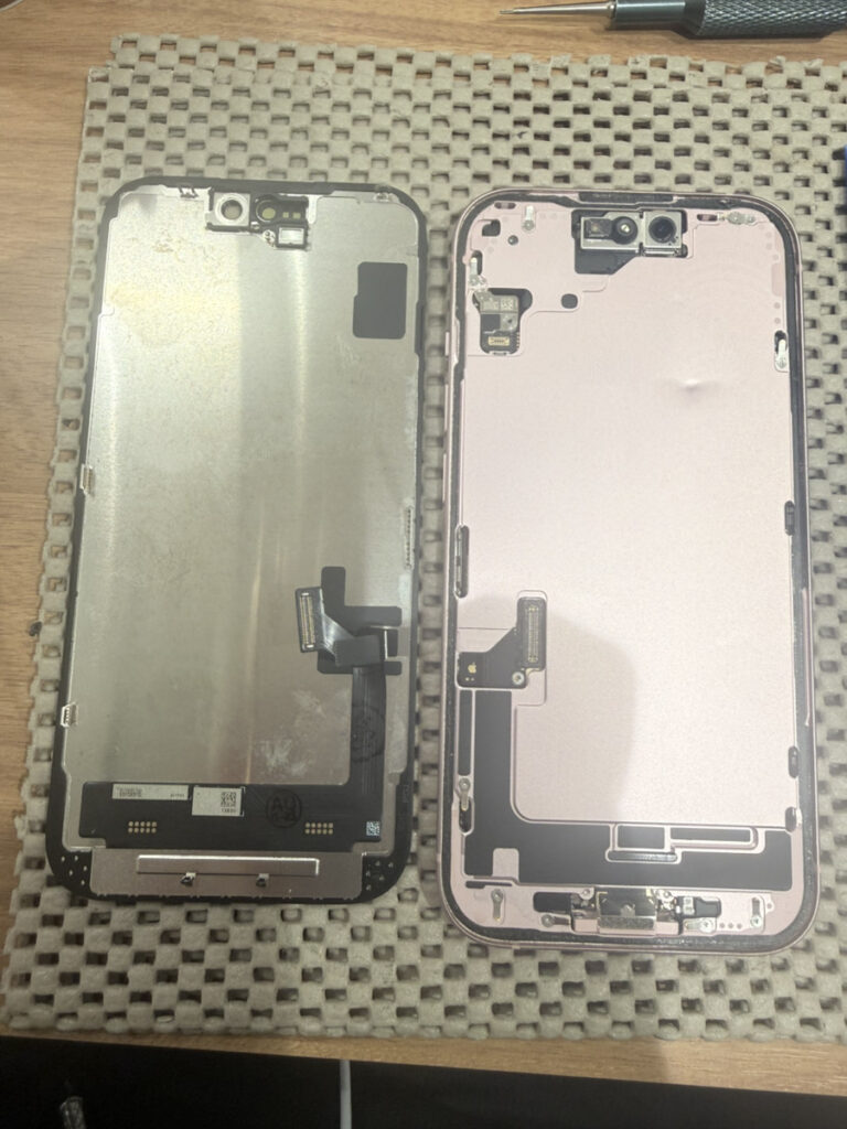 iPhone15バッテリー、画面交換修理【COCOスマホソニック錦糸町PARCO店】 - Android・タブレット・スマホ・携帯修理ならスマホソニック【全国対応】